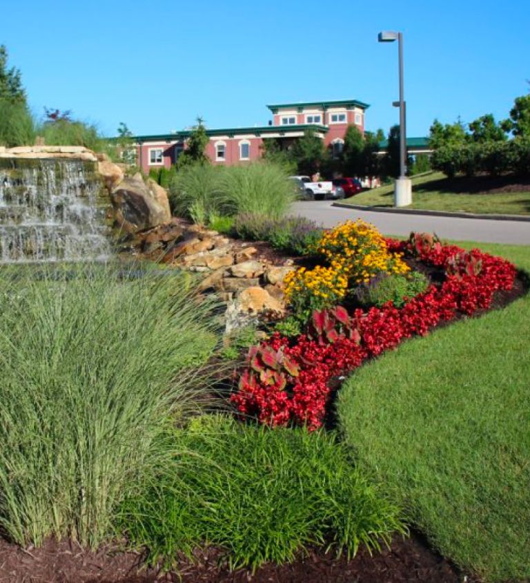 Indianapolis, Cincinnati, Dayton Commercial Landscaping